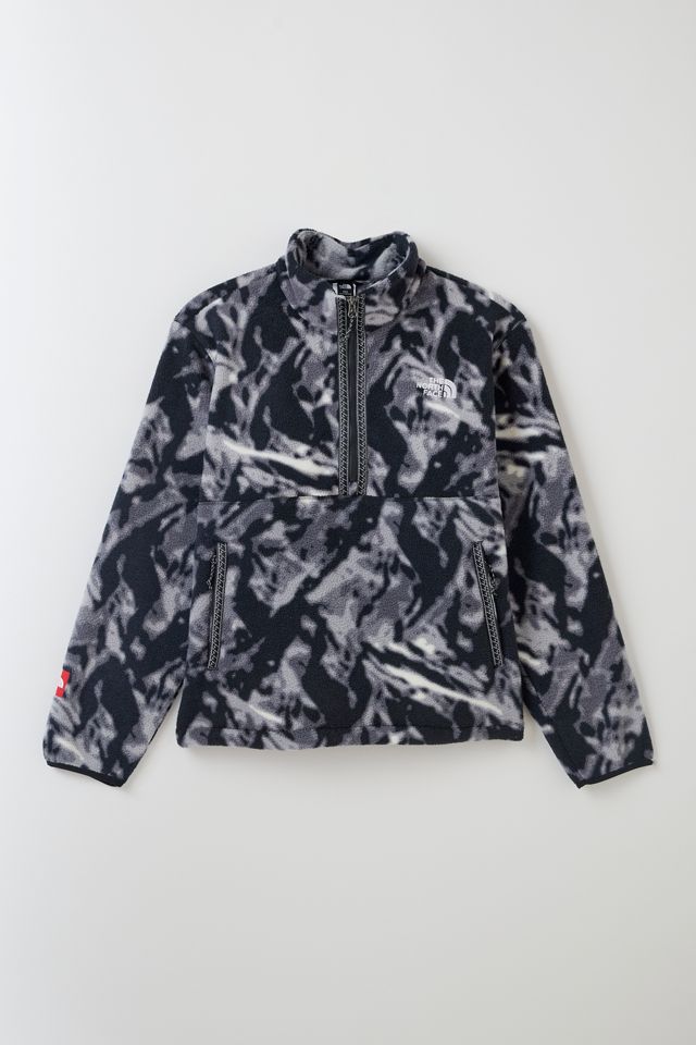 The North Face Fleeski Patterned Quarter Zip Fleece Sweatshirt | Urban ...