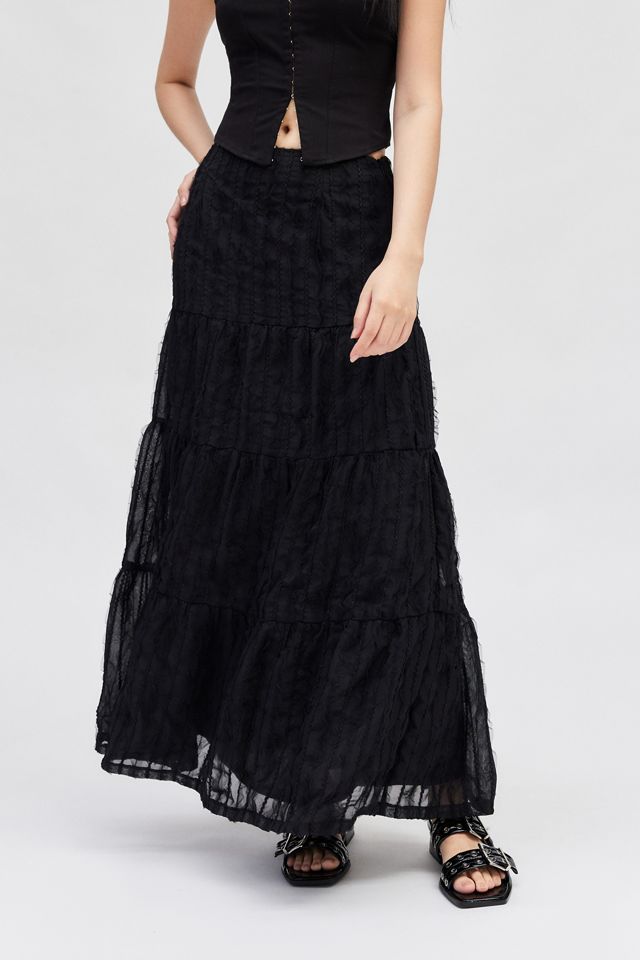 Daisy Street Textured Tiered Maxi Skirt | Urban Outfitters