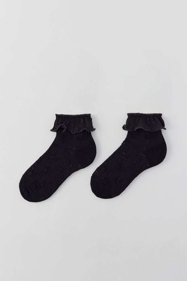 Pearl Ruffle Lace Crew Sock | Urban Outfitters