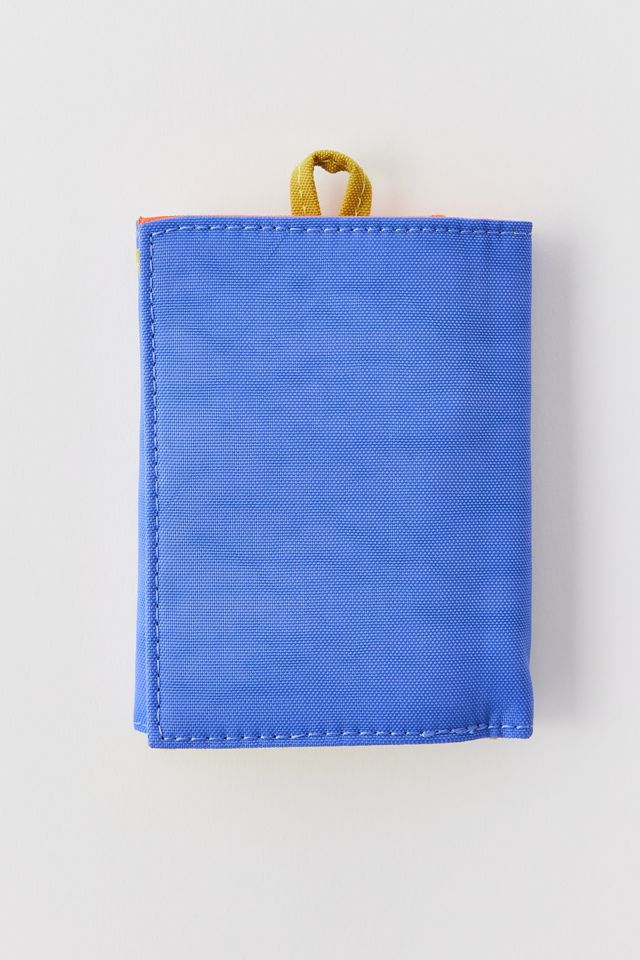 BAGGU Nylon Snap Wallet | Urban Outfitters