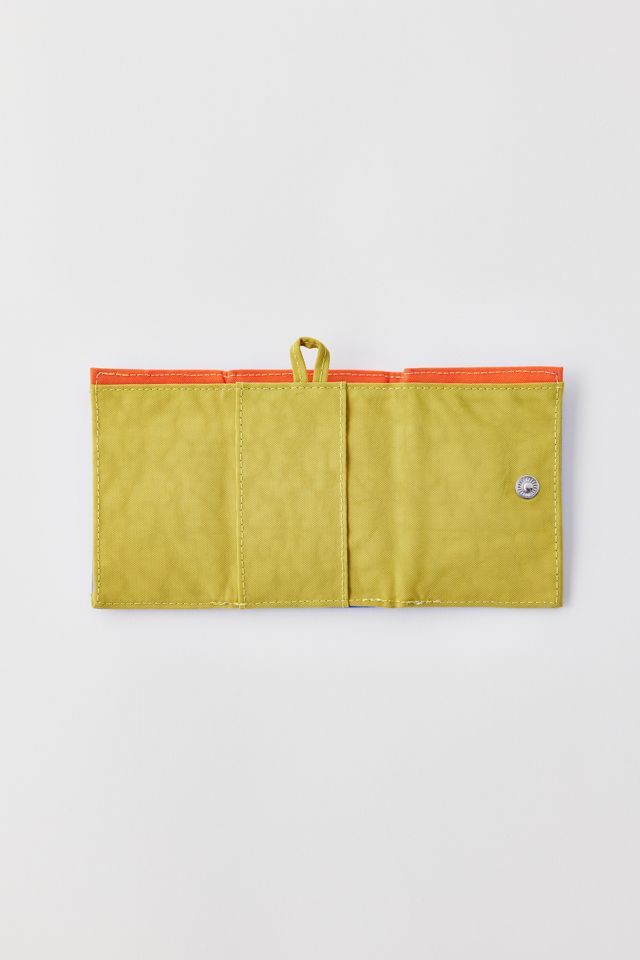 BAGGU Nylon Snap Wallet | Urban Outfitters