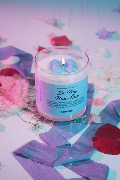 Candier UO Exclusive Candle | Urban Outfitters
