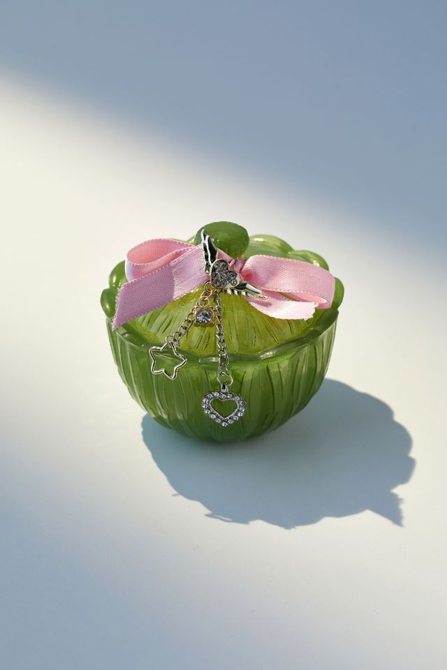 Kimchi Blue Petal 5 oz Candle | Urban Outfitters