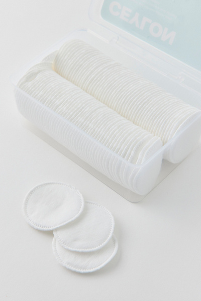 Ceylon Facial Cotton Rounds | Urban Outfitters