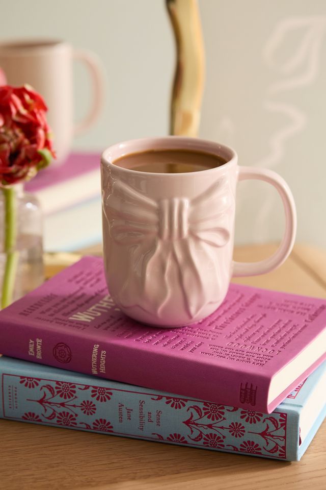 Sculpted Bow Mug | Urban Outfitters