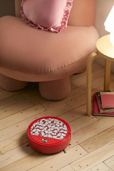 Hello Kitty 3-In-1 Robo Vacuum Cleaner | Urban Outfitters