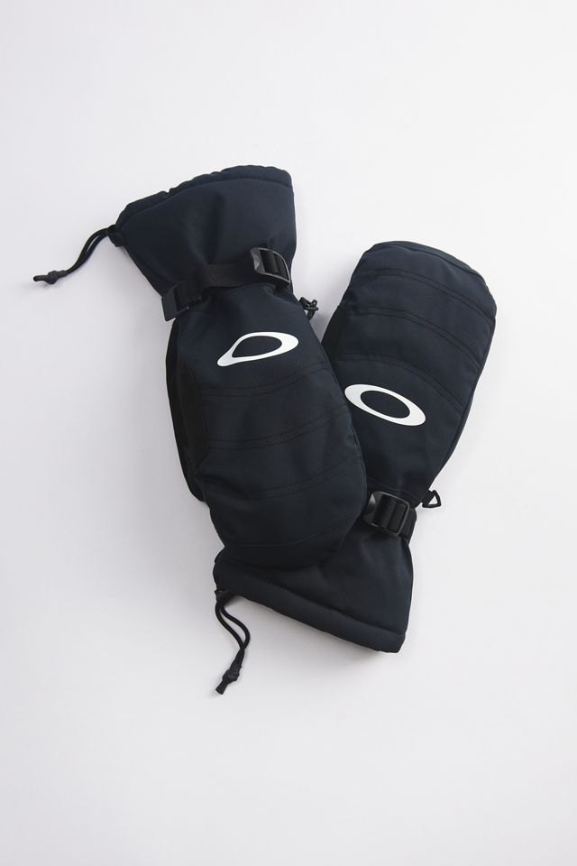 Oakley Powder Ridge Mitten | Urban Outfitters