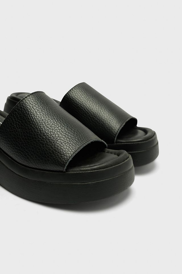 Intentionally Blank Essex Platform Sandal | Urban Outfitters