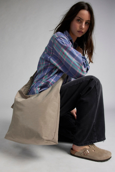 BAGGU Large Nylon Sling Bag | Urban Outfitters