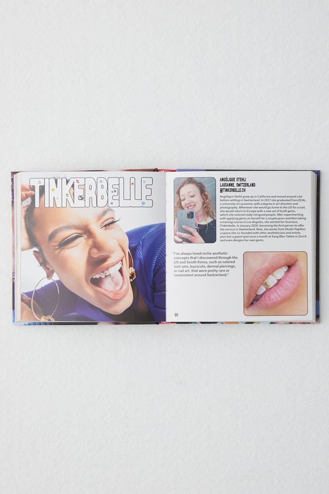 Tooth Gem Style By Ali Gitlow & Alexa Johnson | Urban Outfitters