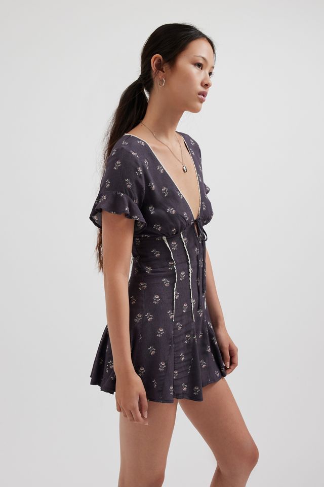 Kimchi Blue Thalia Open Back Romper | Urban Outfitters Canada