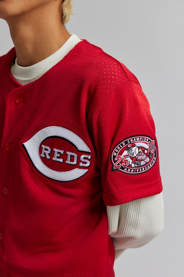 Mitchell & Ness Cincinnati Reds 2000 Ken Griffey Jr. Jersey Tee | Urban ...
