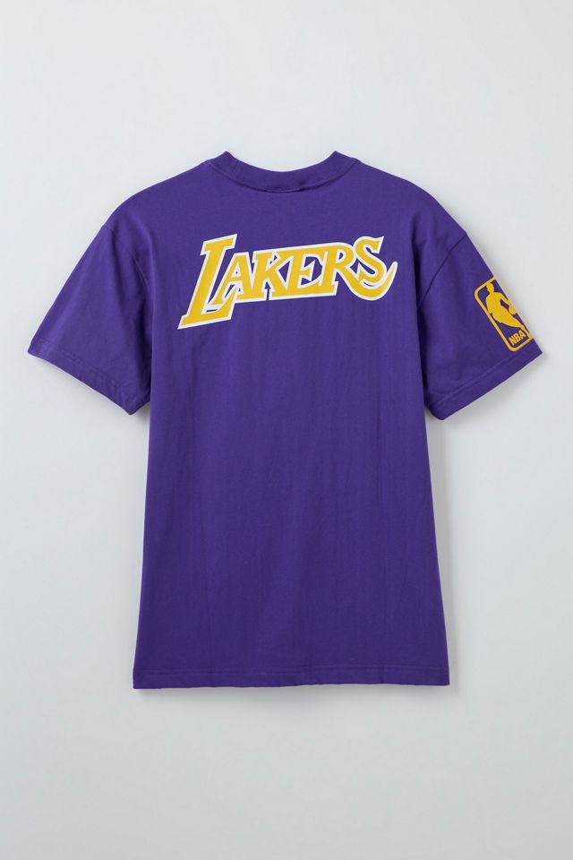 Mitchell & Ness Magic Johnson Graphic Tee | Urban Outfitters
