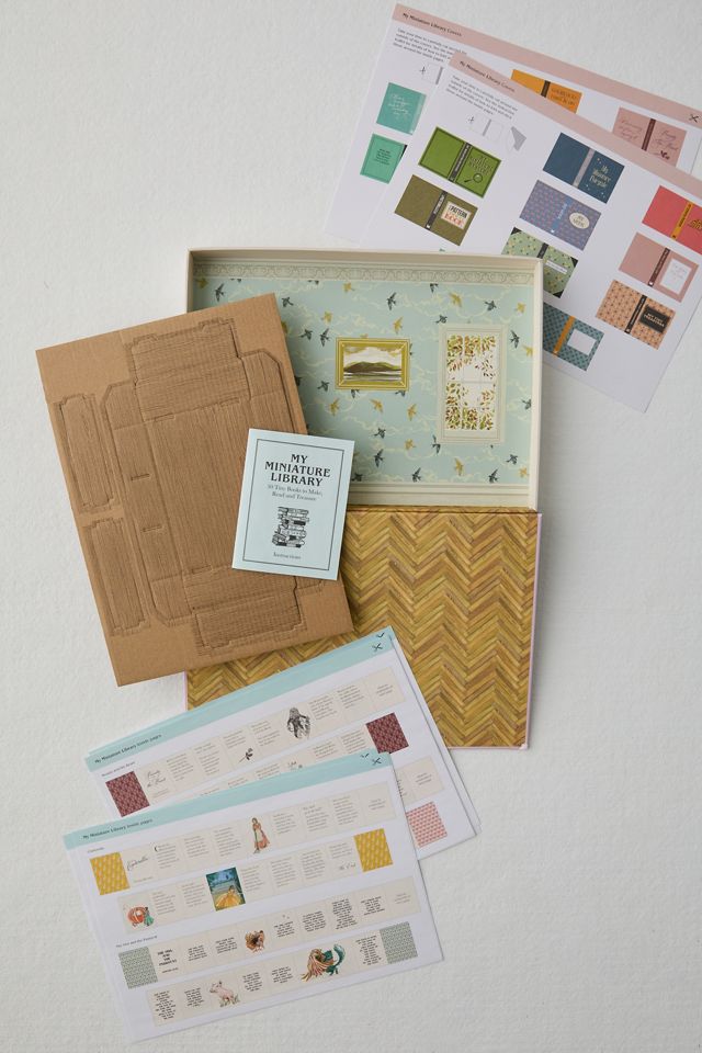 My Miniature Library: 30 Tiny Books To Make, Read And Treasure By ...