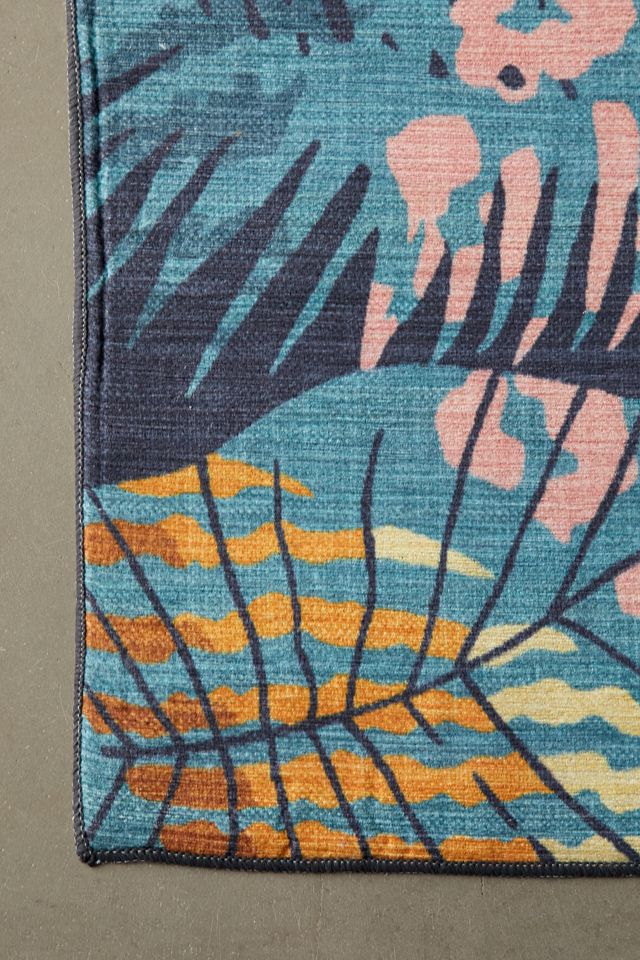 Marianne Floral Washable Rug | Urban Outfitters