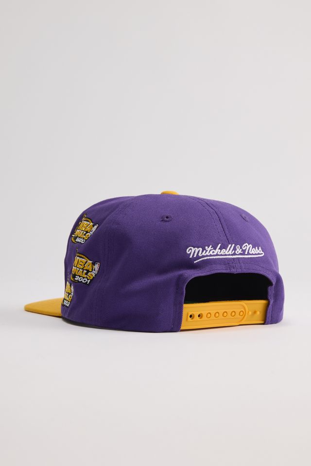 Mitchell & Ness NBA Los Angeles Lakers Arched Finals Hat | Urban Outfitters