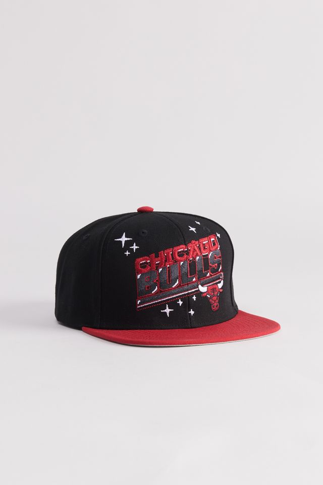 Mitchell & Ness Chicago Bulls NBA Anime Snapback Hat | Urban Outfitters