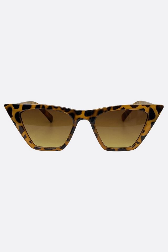 Giant Vintage Ragdoll Cheetah Cat Eye Sunglasses | Urban Outfitters