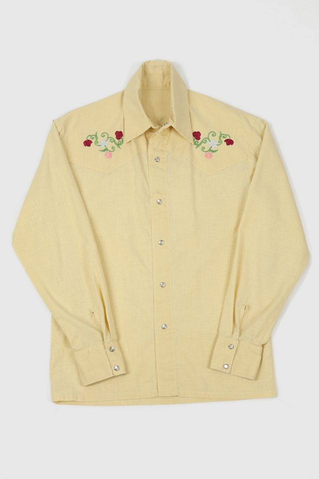 Vintage Western Embroidered Snap Button Shirt | Urban Outfitters
