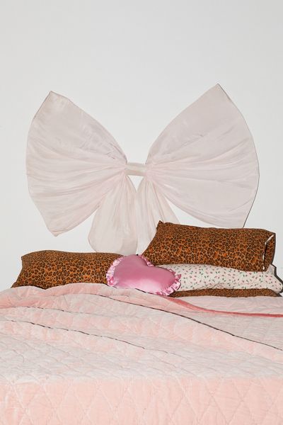 Bed Frames + Headboards | Urban Outfitters