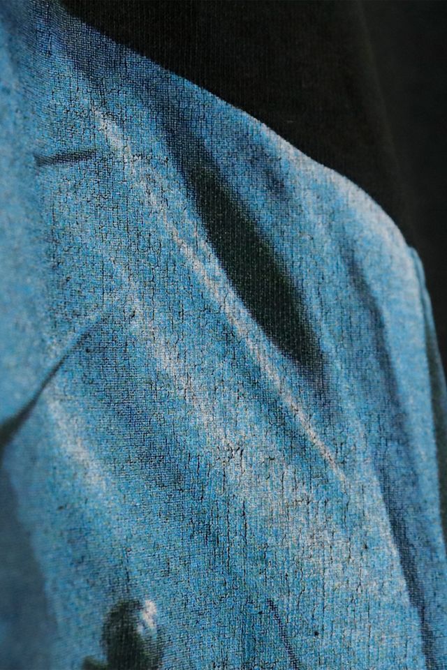 Vintage 1996 Barry White The Icon Is Love T Shirt | Urban Outfitters