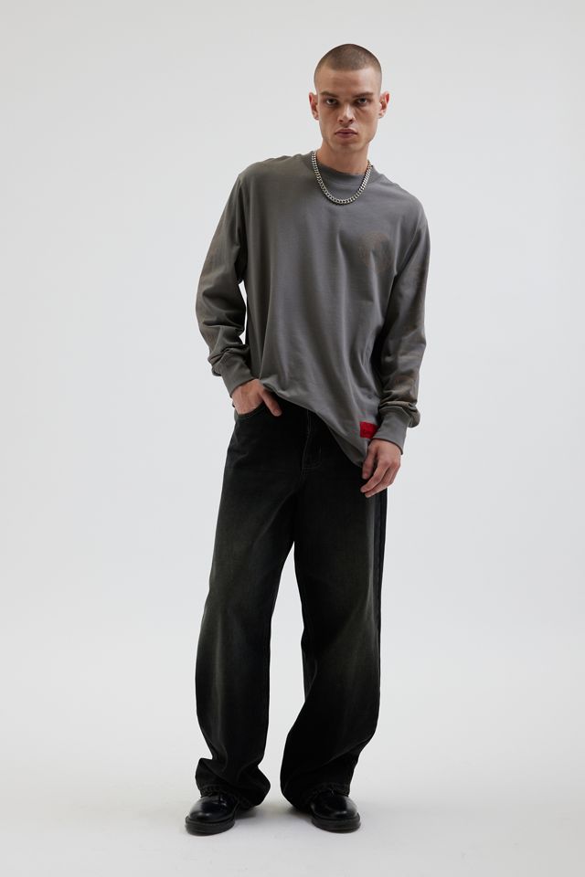 CHNGE UO Exclusive Interconnected Long Sleeve Graphic Tee | Urban ... CHNGE UO Exclusive Interconnected Long Sleeve Graphic Tee | Urban ...
