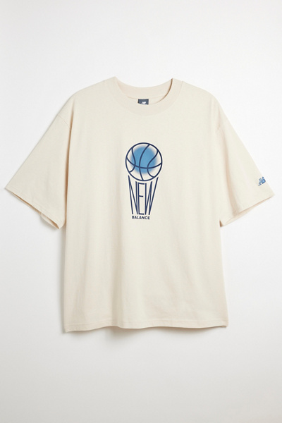 New Balance Hoops Graphic Tee | Urban Outfitters
