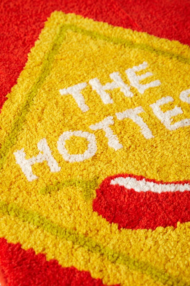 Hot Sauce Tufted Runner Rug | Urban Outfitters