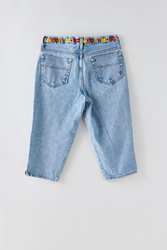Vintage Embroidered Daisies 30" Waist Capri Jean | Urban Outfitters