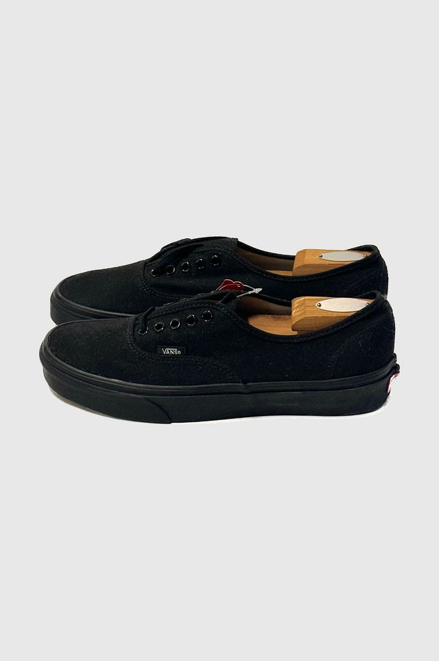 Vintage 2000’s Deadstock Vans Era Skate Shoes | Urban Outfitters