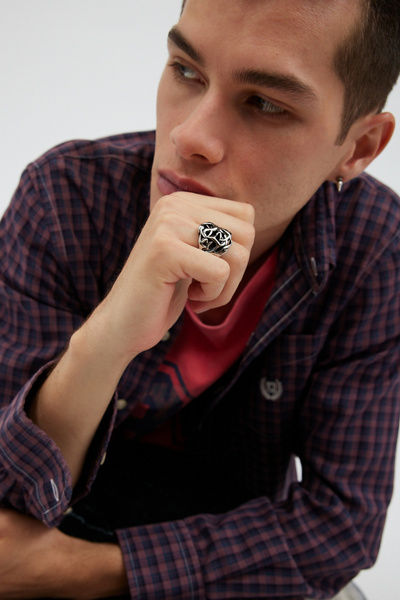 Personal Fears Thorn Ring | Urban Outfitters