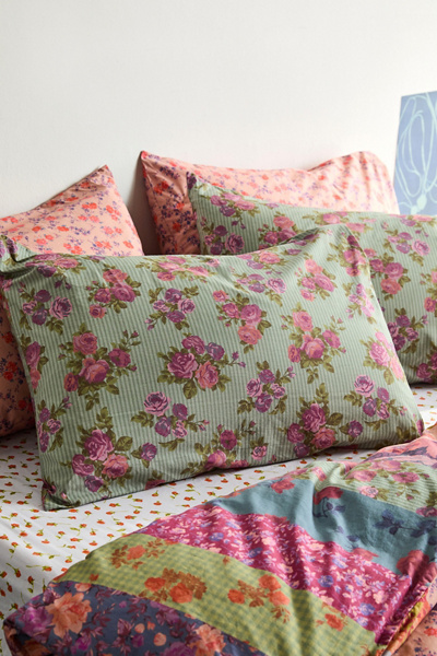 Willa Rose Sham Set | Urban Outfitters