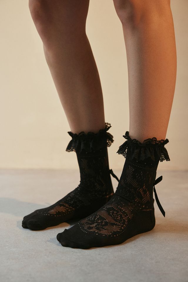 Ruffles & Bows Lace Sock | Urban Outfitters