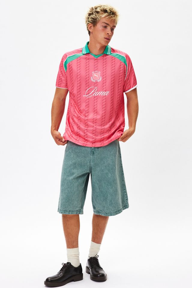 Puma Script Logo Relaxed Soccer Jersey Tee | Urban Outfitters