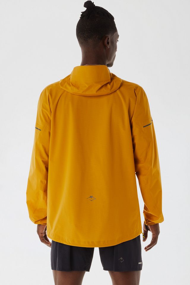 ASICS Fujitrail Waterproof Running Jacket | Urban Outfitters