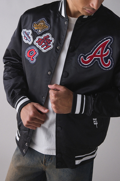Pro Standard MLB Atlanta Braves Satin Bomber Jacket | Urban Outfitters