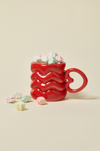 Heart Handle Puffy Ceramic Mug | Urban Outfitters