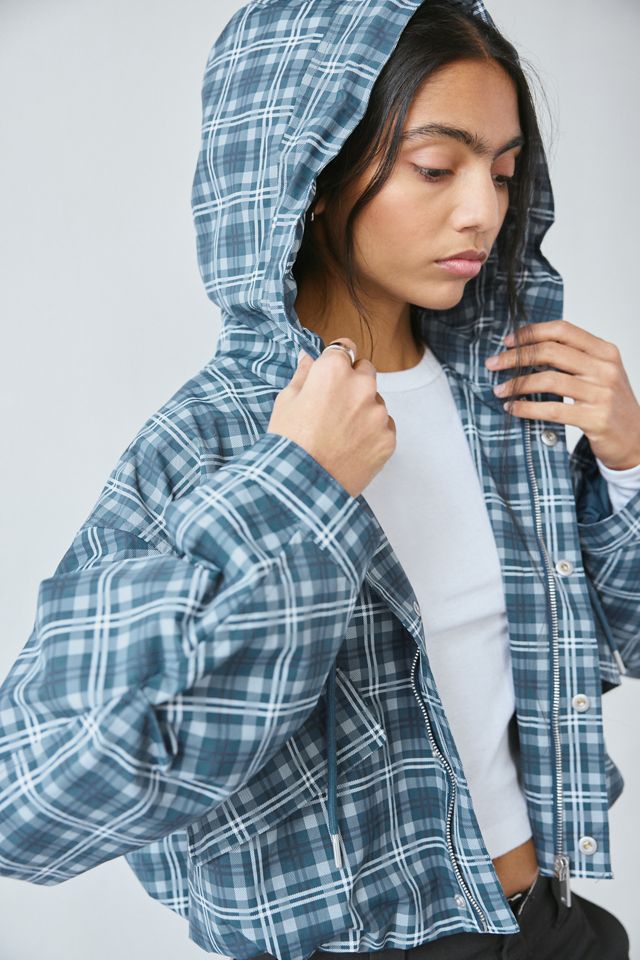 BDG Casey Cropped Windbreaker Jacket | Urban Outfitters