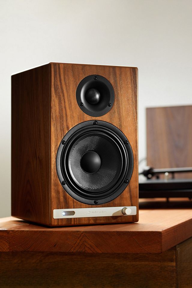 Audioengine HD6 Premium Powered Wireless Bookshelf Speakers | Urban ...