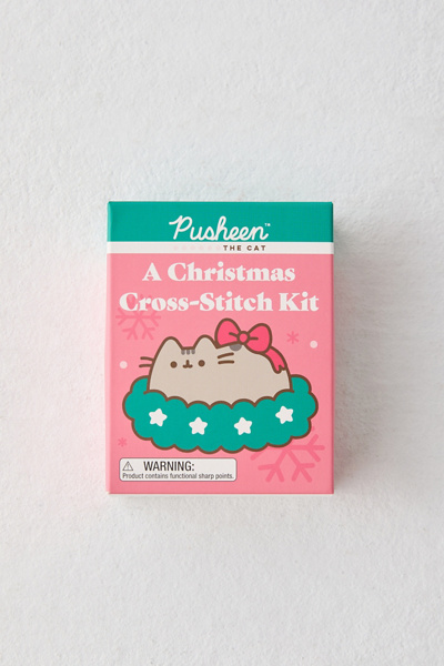 Pusheen: A Christmas Cross-Stitch Kit By Claire Belton, Sosae Caetano ...