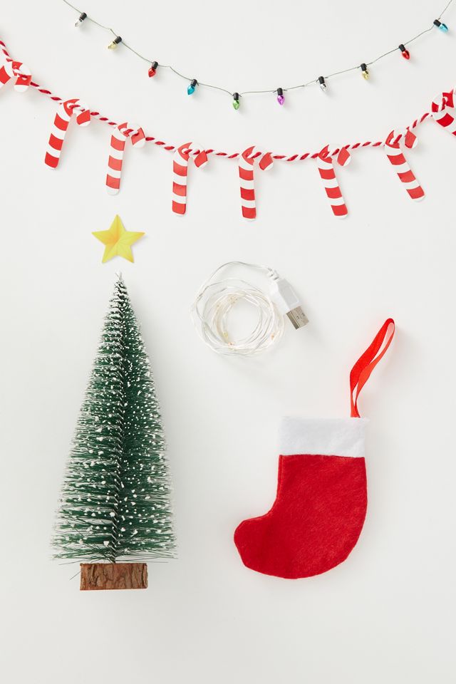 Holiday Desk Décor Set | Urban Outfitters