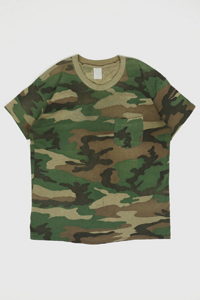 Vintage Camo Tee | Urban Outfitters
