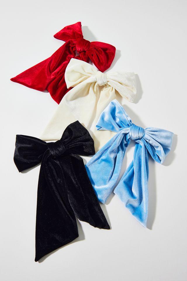 Large Velvet Hair Bow Clip | Urban Outfitters
