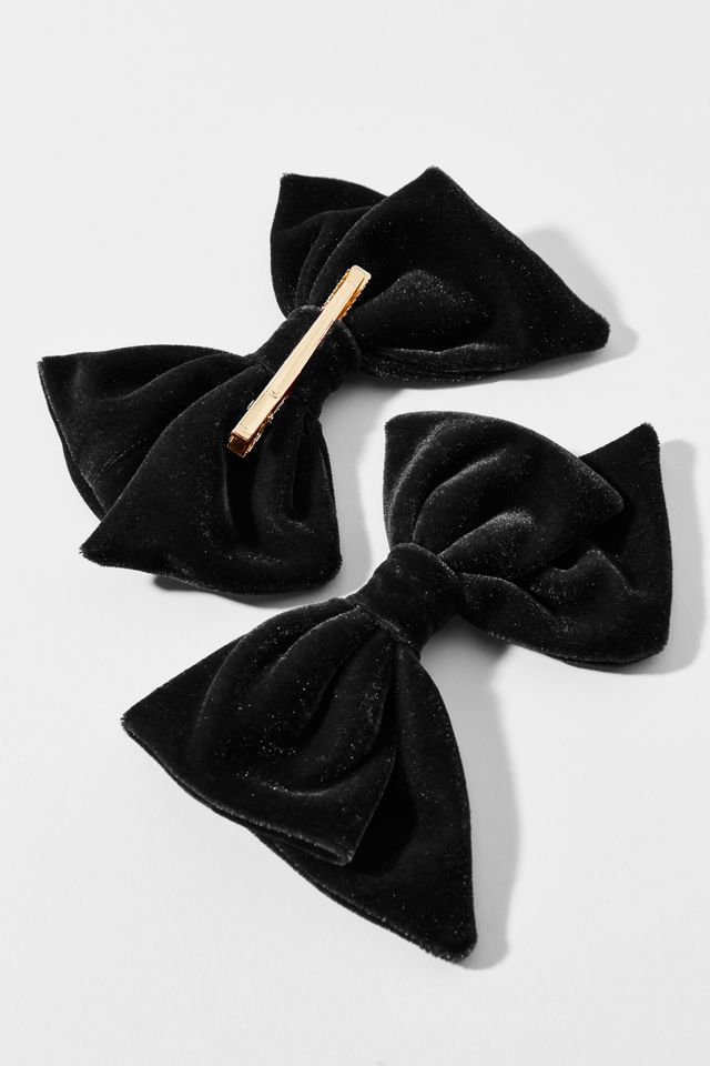 Small Velvet Hair Bow Barrette Set | Urban Outfitters