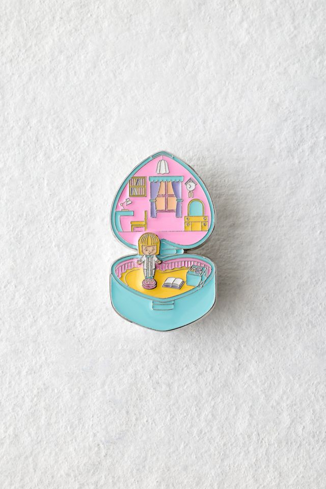 Polly Pocket Heart-Shaped Compact Enamel Pin | Urban Outfitters Canada