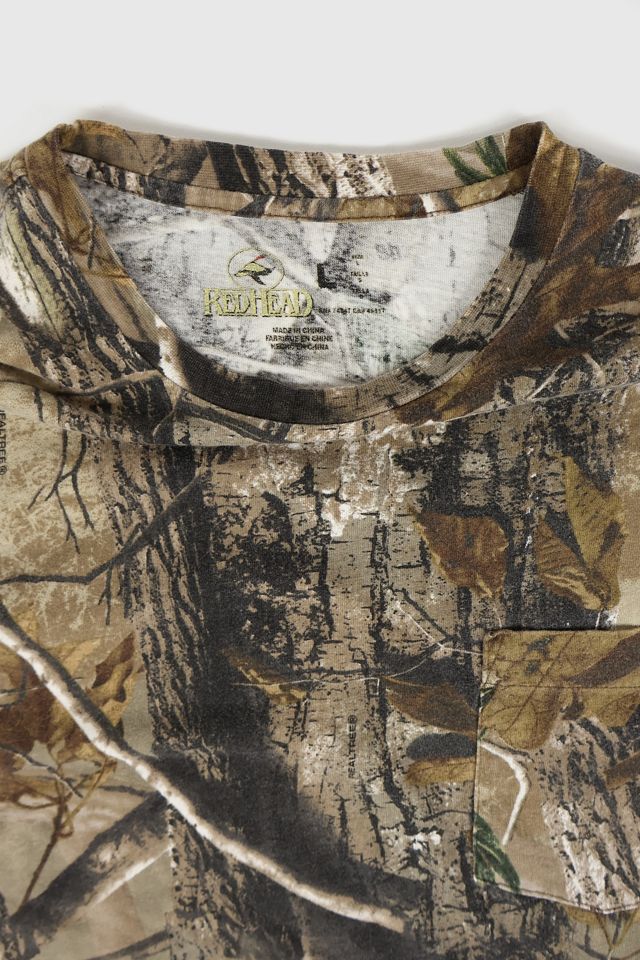 Vintage RealTree Camo Long Sleeve Tee 01 | Urban Outfitters