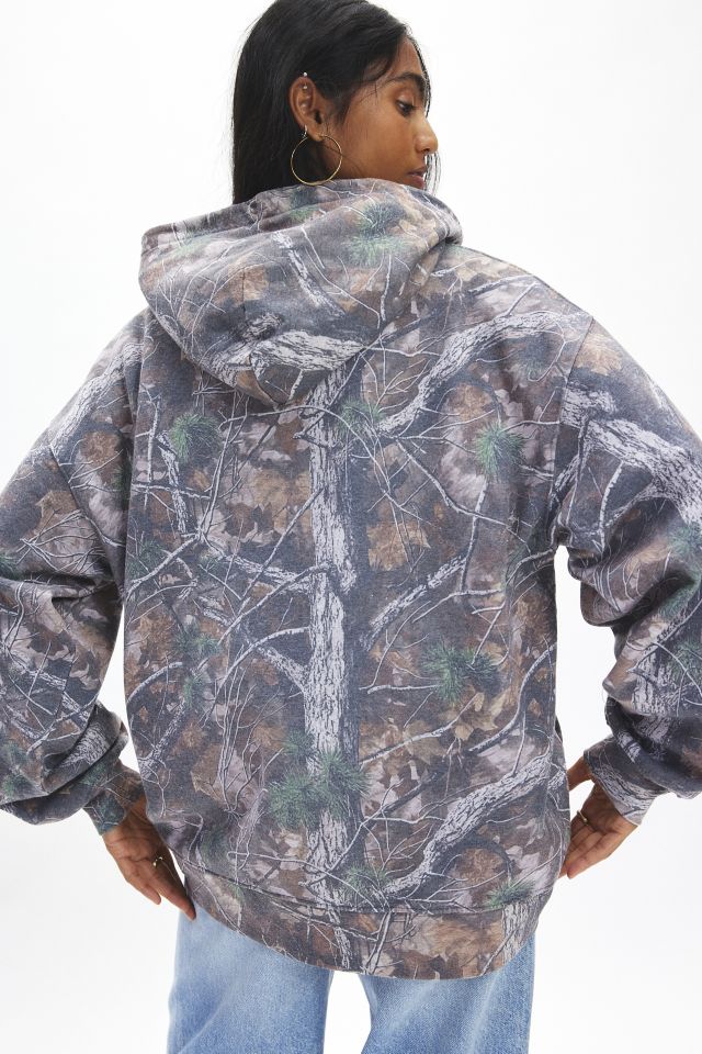 Vancouver Graphic Woodland Camo Hoodie Sweatshirt | Urban Outfitters