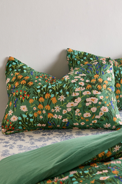 Anette Floral Pattern Sham Set | Urban Outfitters