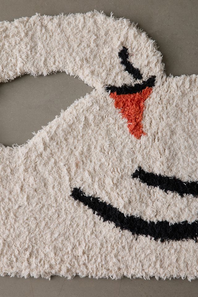 Swan Icon Shaped Plush Tufted Rug | Urban Outfitters