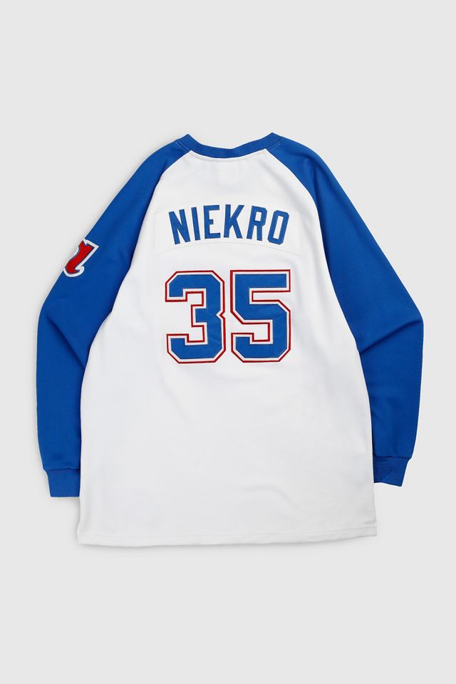 Vintage Atlanta Braves MLB Long Sleeve Tee | Urban Outfitters